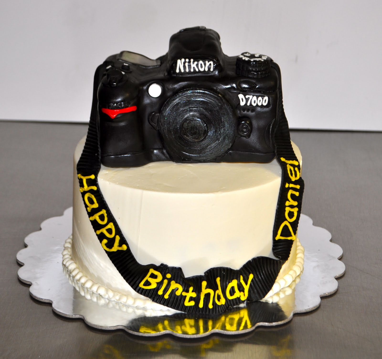 21 Awesome Photo Of Camera Birthday Cake